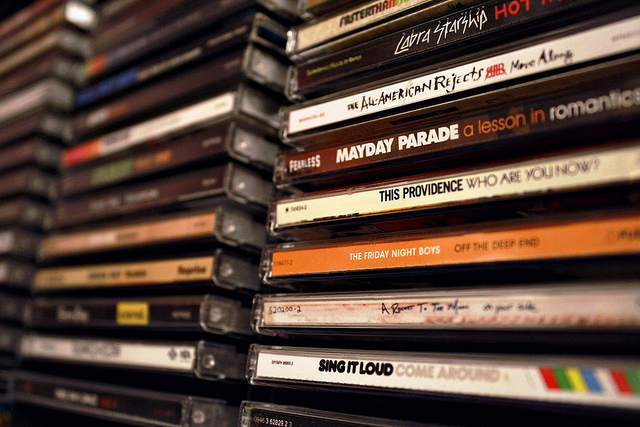 Ask Umbra: What can I do with old CD cases? | Grist