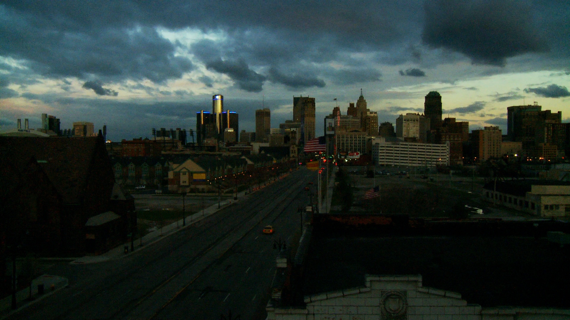 'Detropia' takes us inside the lives of people living among the ruins ...