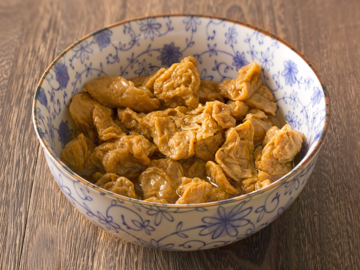 A newbie vegan asks: Should you fake your steak? | Grist