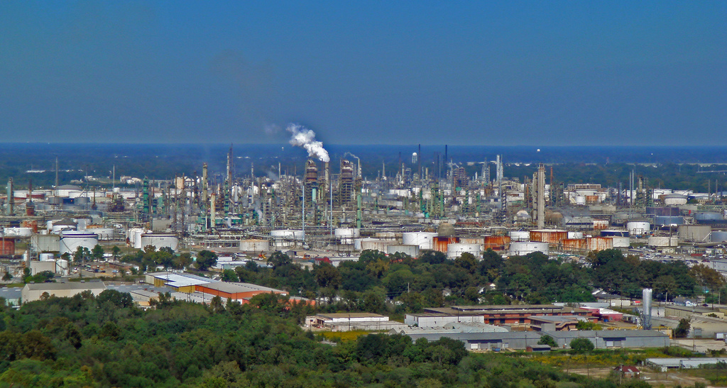 Gulf Coast refineries accidentally belch out a lot of chemical ...