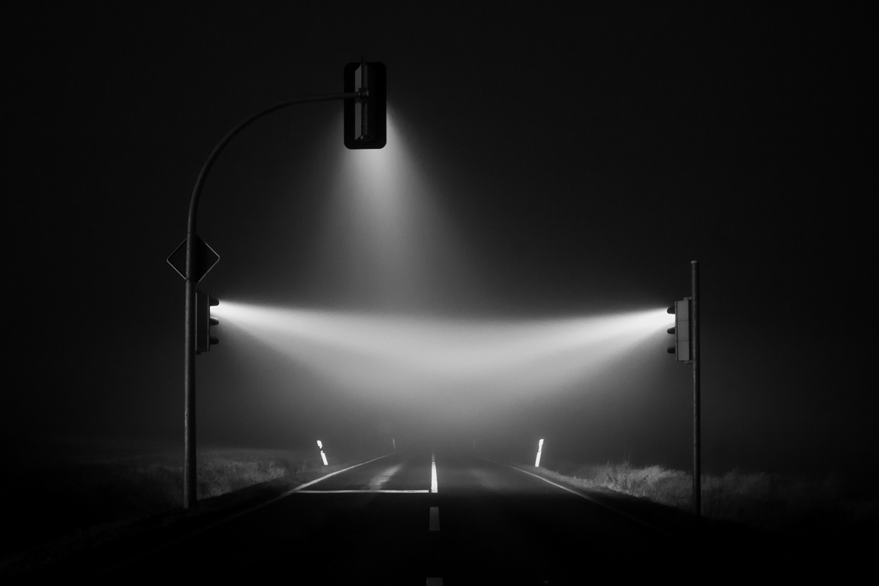 These gorgeous time-lapse photographs make traffic lights look magical ...