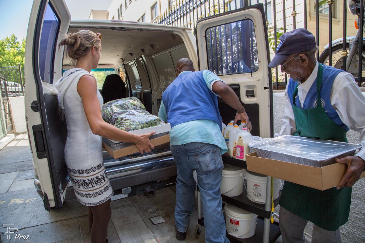 Meet the gleaners -- fighting hunger and climate change at the same ...