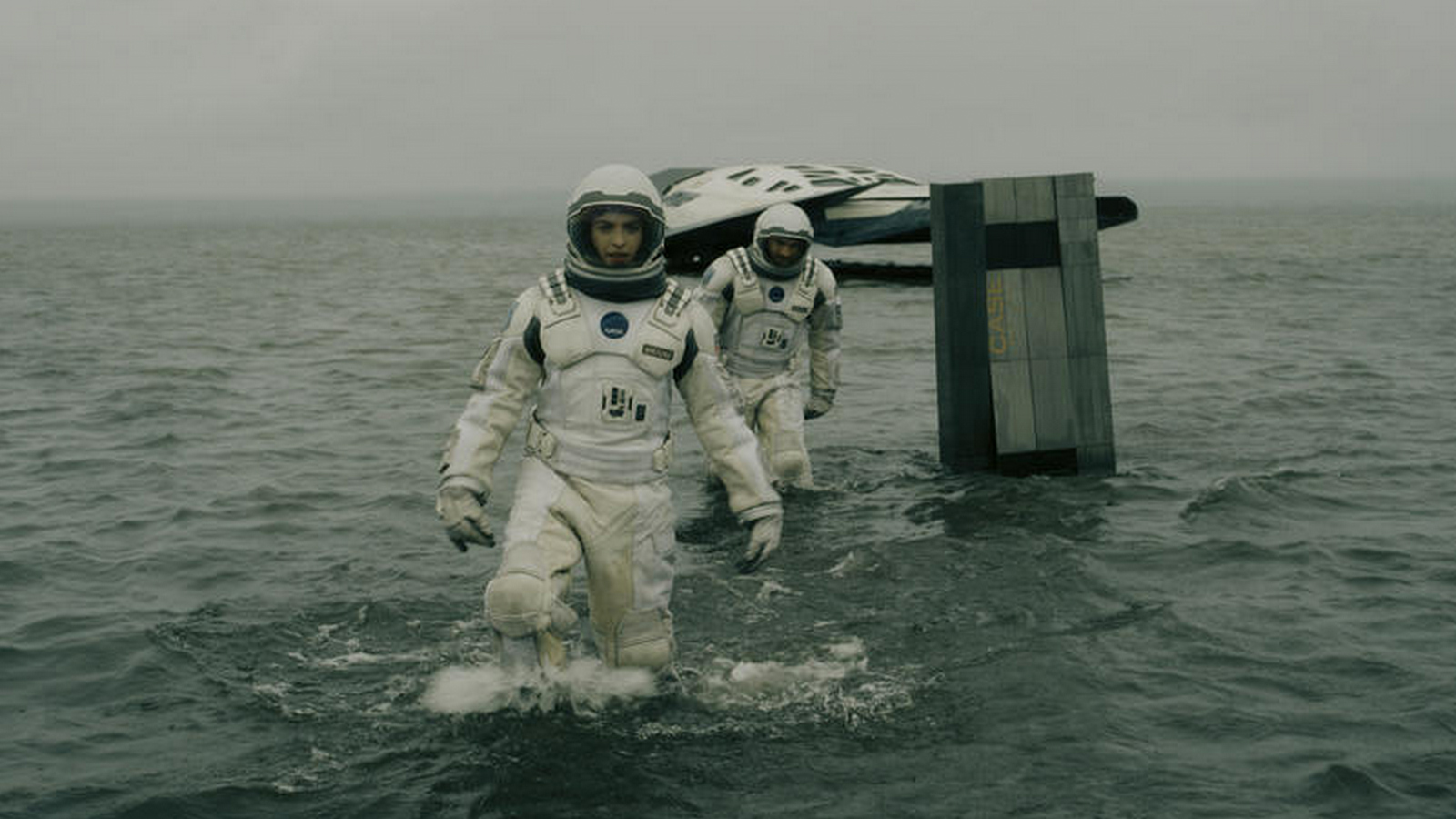 “Interstellar” solves climate change by incoherently jetting into space ...