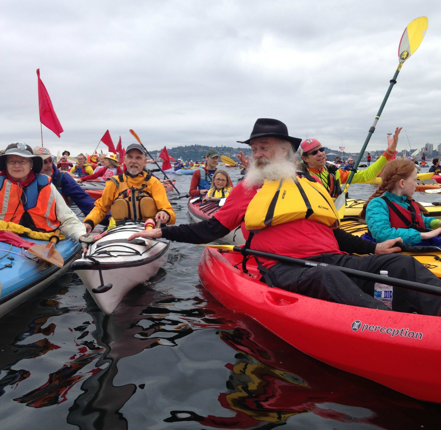 You have to see these pictures of Seattle's kayaking climate protesters ...