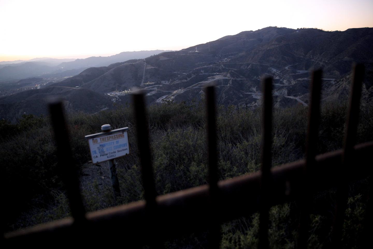 How the huge gas leak is turning California's Porter Ranch into a ghost ...