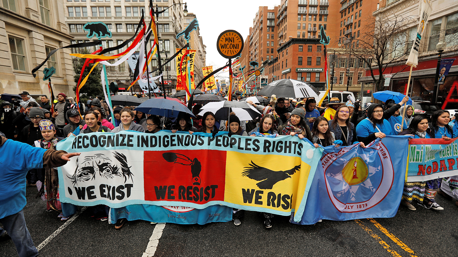 How the climate march can stand out in a crowd of protests | Grist