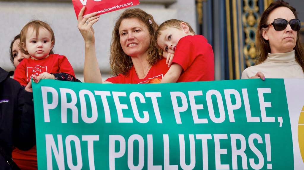 The first coordinated effort to boot Pruitt from the EPA just launched ...