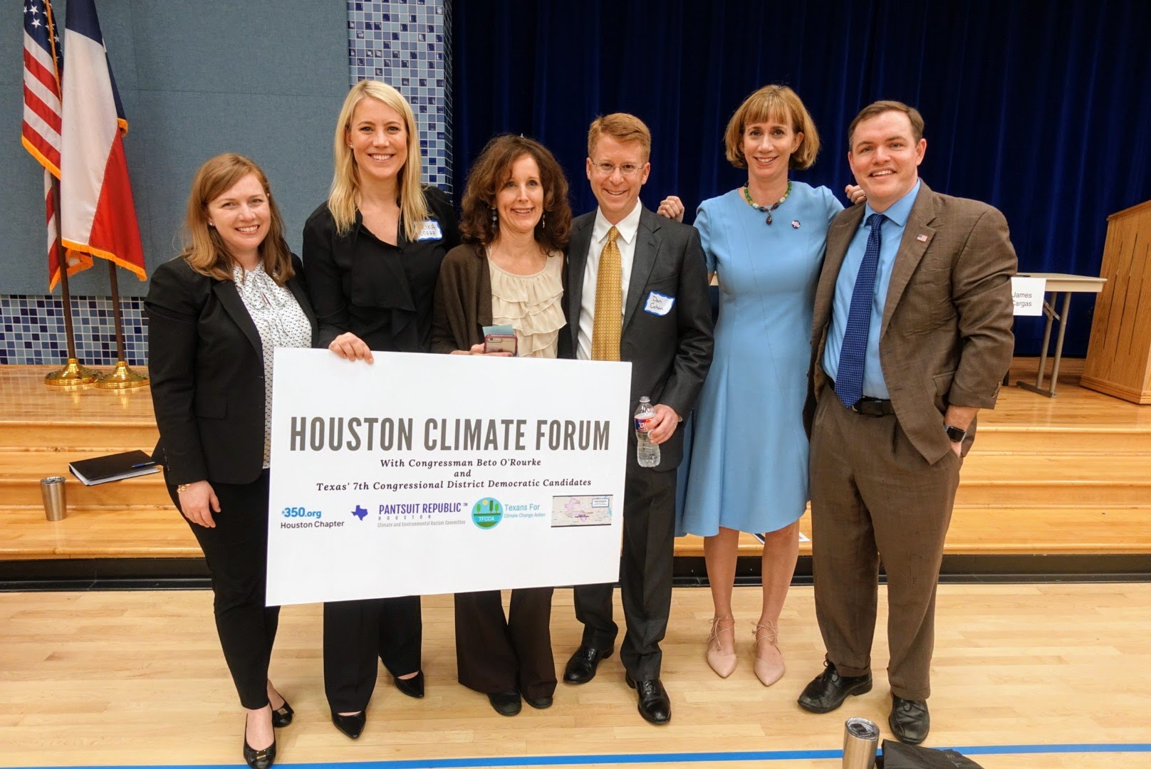 It takes more than a hurricane to sway some voters in this Texas ...