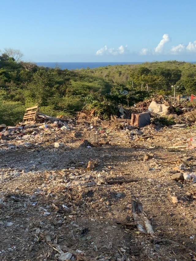 Los escombros de los desastres están empujando los vertederos de Puerto ...