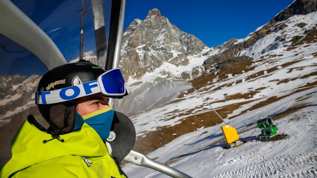 Lessons from the World Cup: How a changing climate is changing sports ...