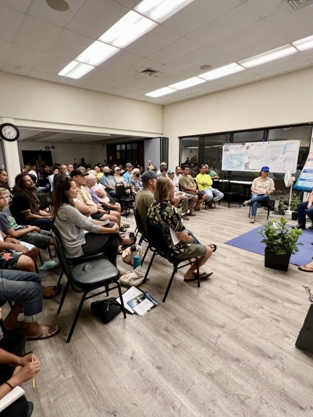 Hawaii quietly rolls back innovative plan to manage marine resources ...