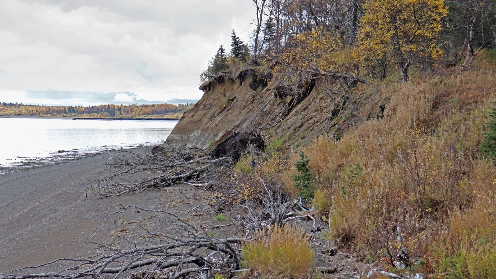 Tools to fight erosion on Alaska’s receding coastline - Grist | Grist