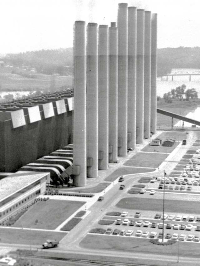 Replace fossil fuels — with more fossil fuels? That's one major utility's plan. | Grist