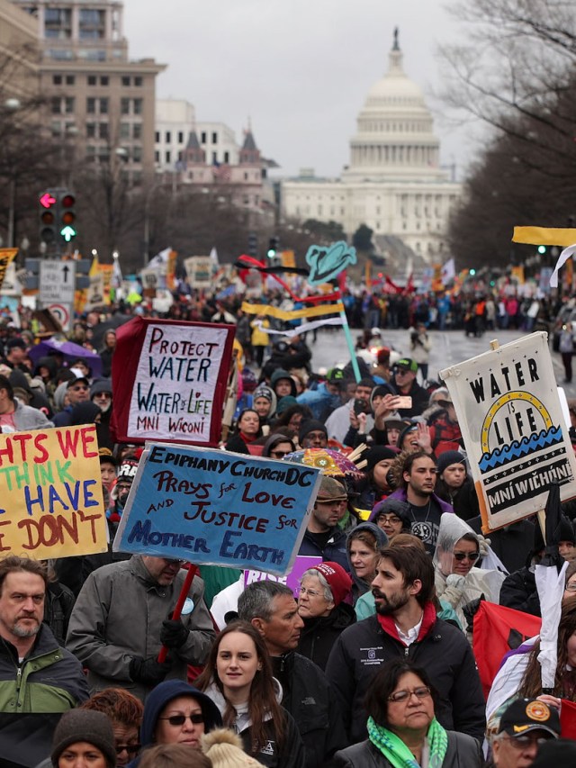 How an energy giant helped police quell the Standing Rock protests | Grist