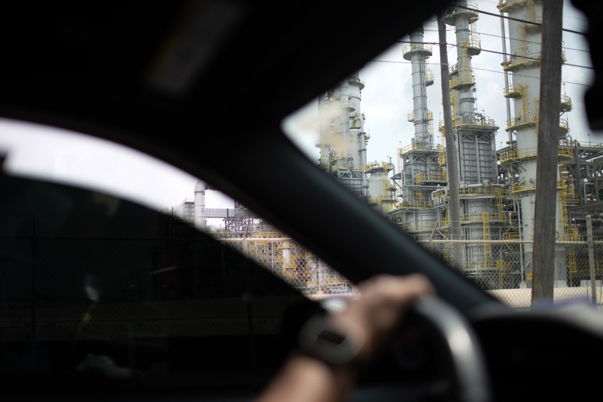 How Texas allowed 1 billion pounds of excess pollution over two decades ...