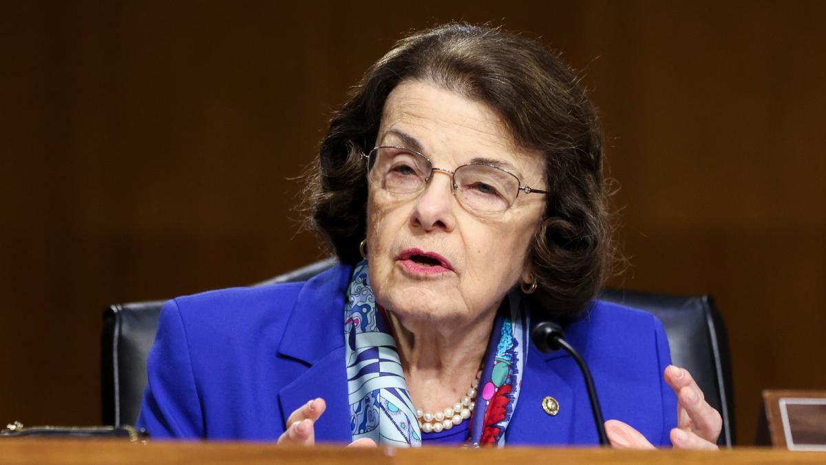 Dianne Feinstein dies, leaving a complicated legacy on climate issues ...