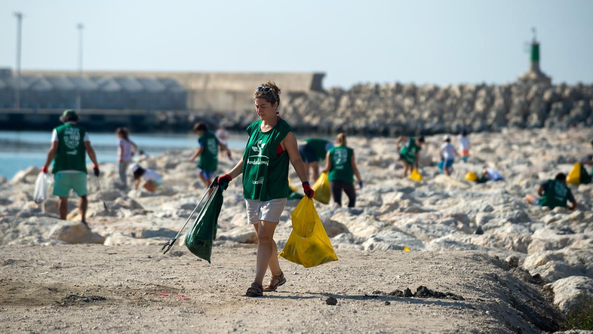 Companies are claiming to be 'plastic neutral.' Is it greenwashing? | Grist