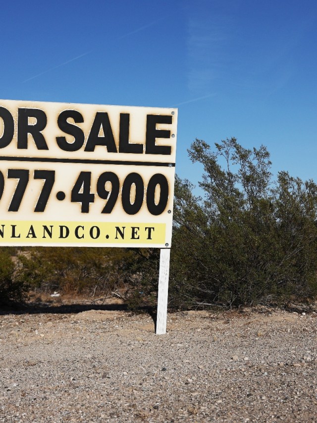 Welcome to Buckeye, the desert city out to surpass Phoenix by importing ...