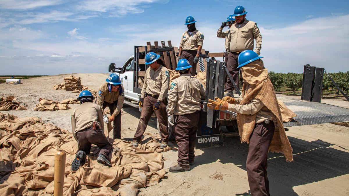 The American Climate Corps officially kicks off | Grist