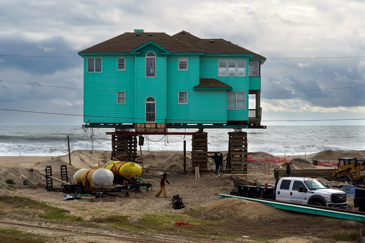 Climate change is destroying US homes. Who has to move? | Grist