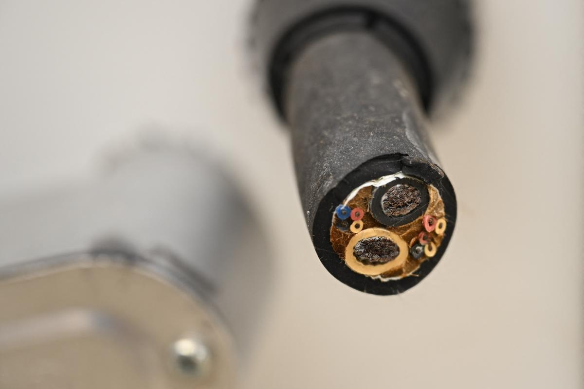 Trump pulled the plug on a plan to keep EV chargers in good working ...