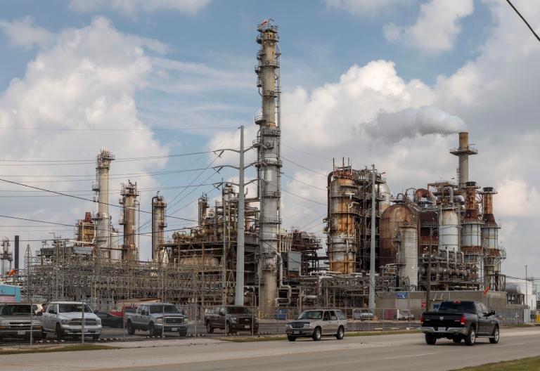 The misleading accounting behind your ‘recycled’ plastic | Grist