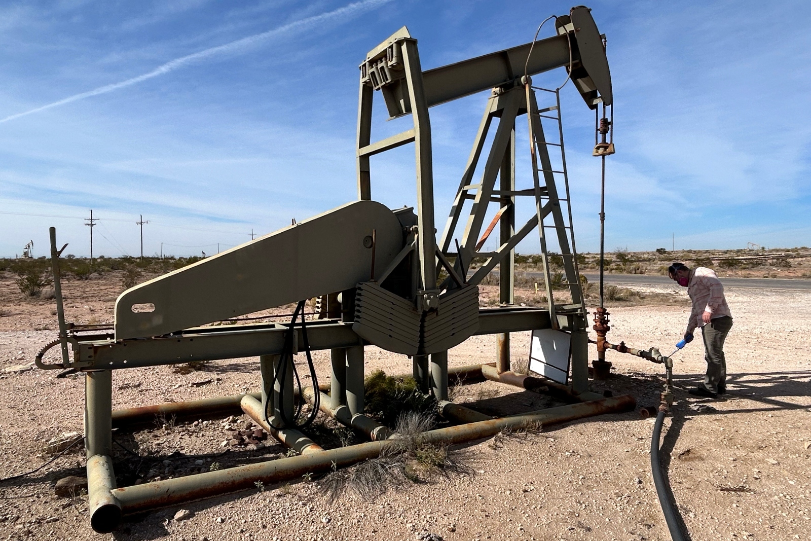 New Mexico sues Texas oil companies for walking away from leaking wells ...